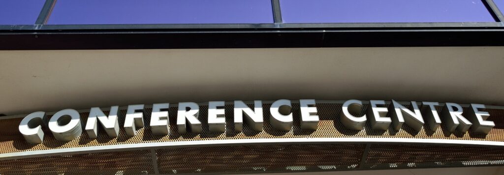 AIに冷静な欧州のビジネス – WirelessWire & Schrödinger's